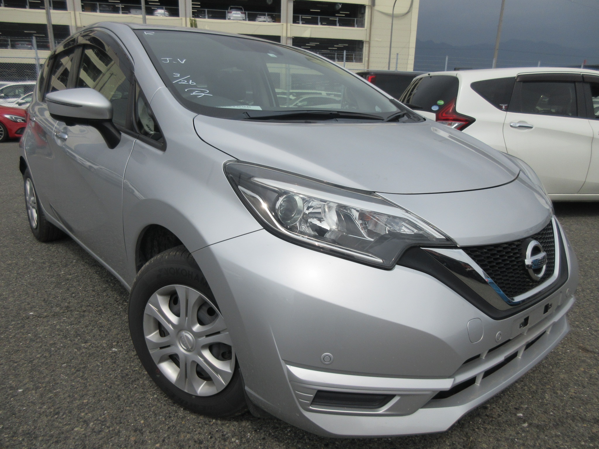 NISSAN NOTE, Silver | Japan Vehicle