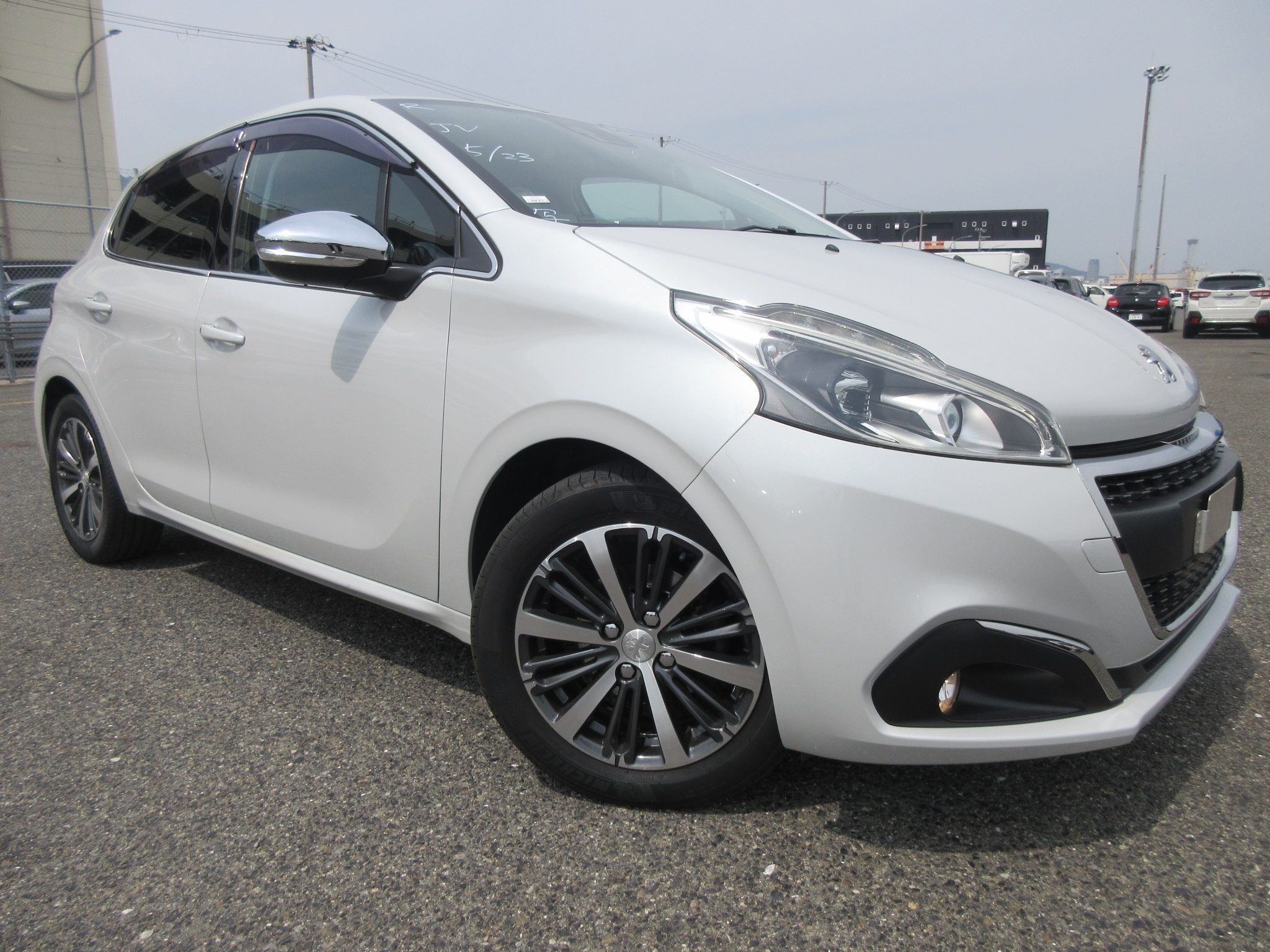 PEUGEOT 208 5DOOR [MNU58] | Japan Vehicle