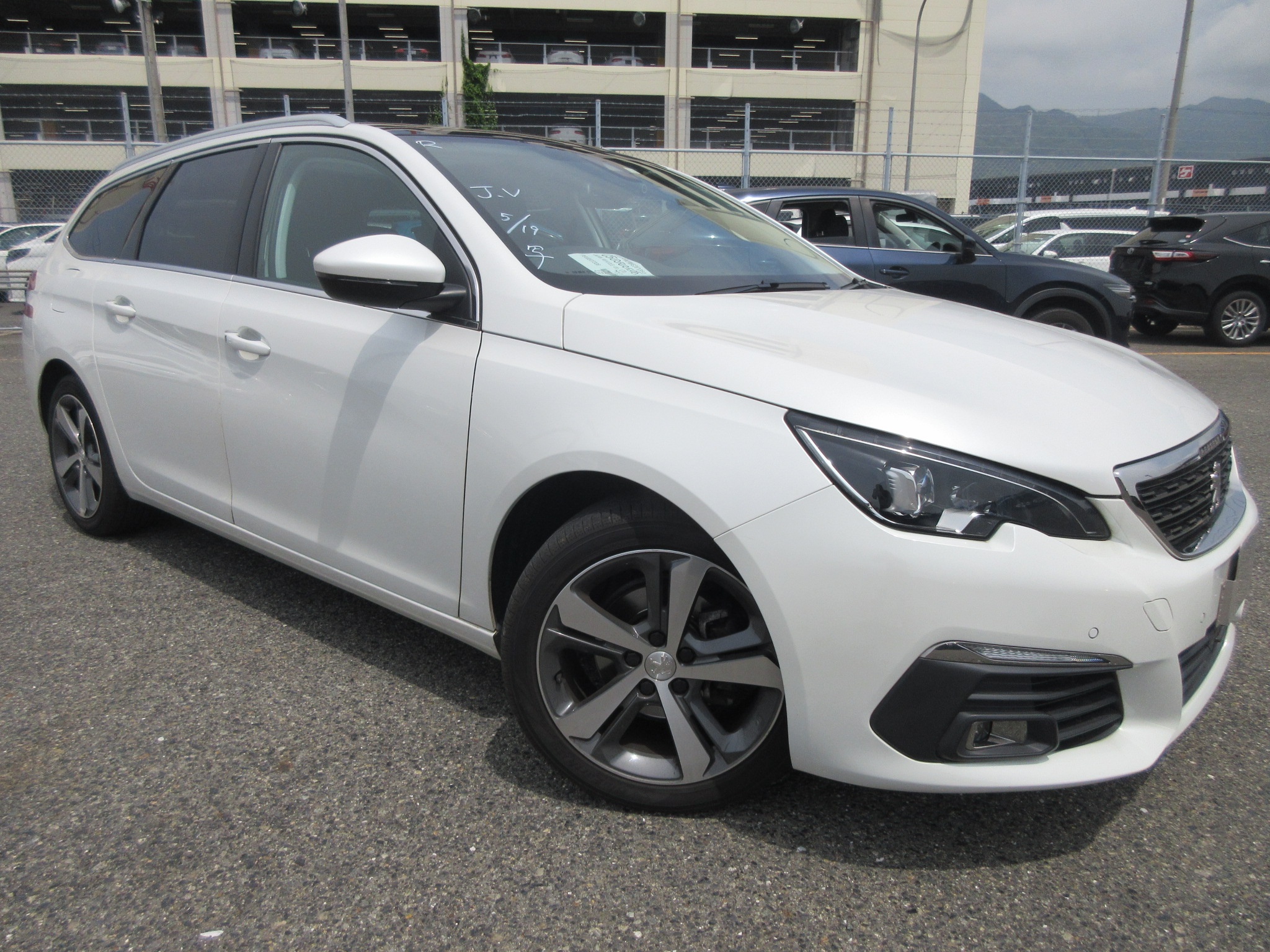 PEUGEOT 308 SW [MNU54] | Japan Vehicle