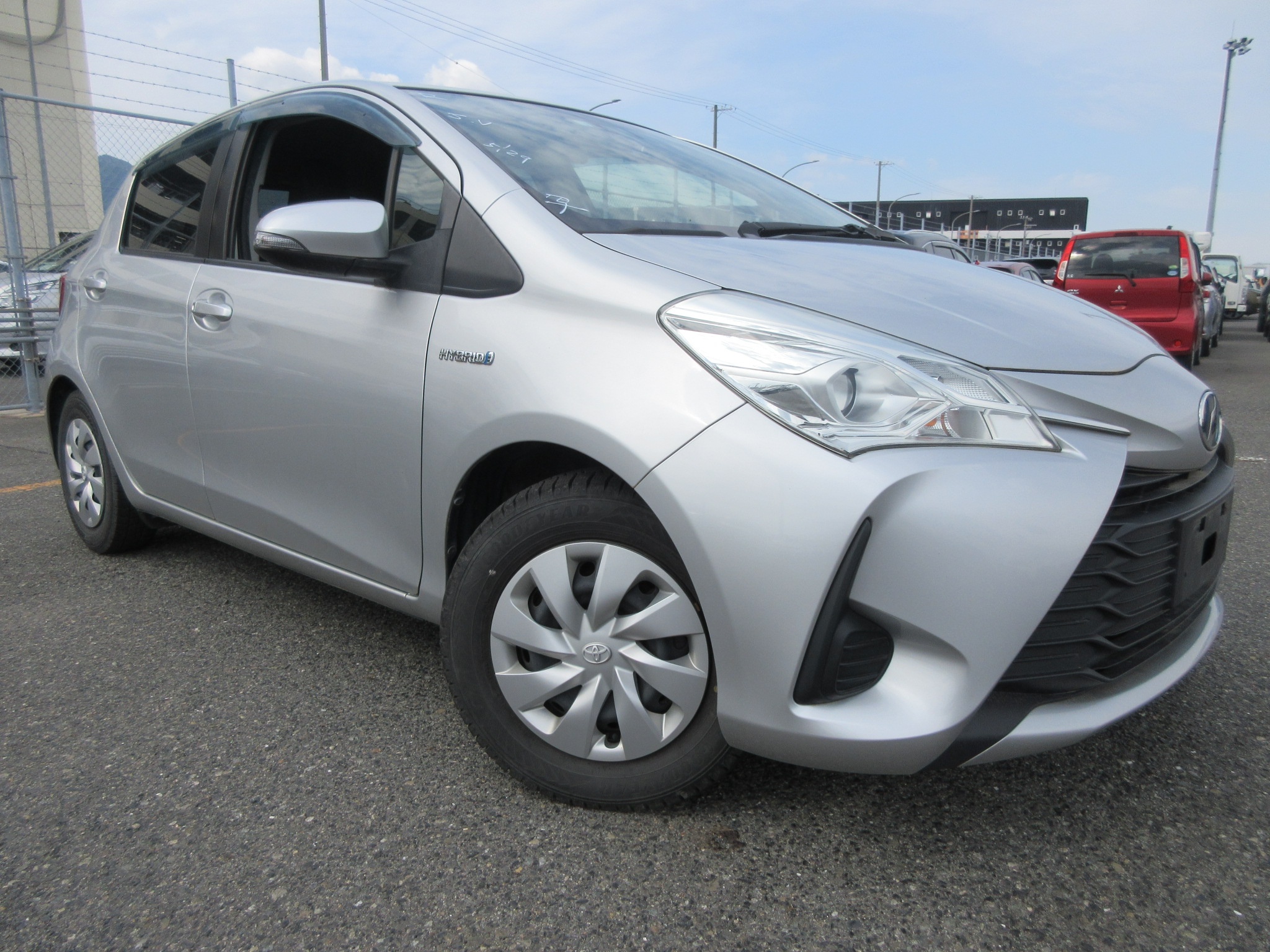 TOYOTA VITZ HYBRID | Japan Vehicle